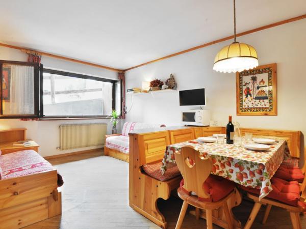 Apartment Apt 1 By Interhome - Canazei