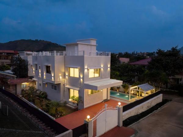 Eko Stay Gold - Gatsby Villa - Khopoli