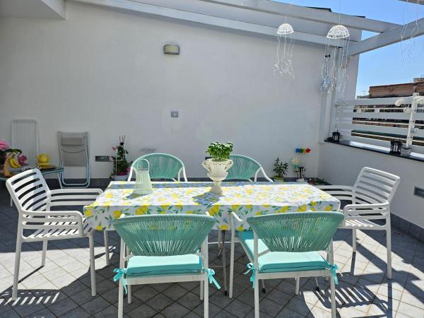 Sky-terrace In Central Station, 3 Bedrooms - Ercolano