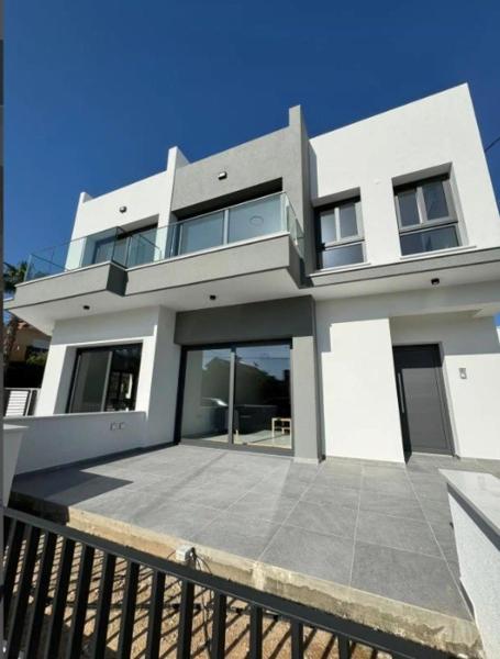 Villa - Sleeps 6 - Near Local Attractions - Limassol