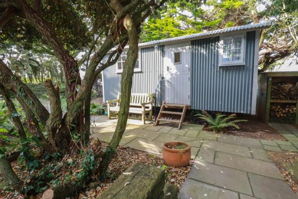 Hilbre Shepherd Hut - Padstow