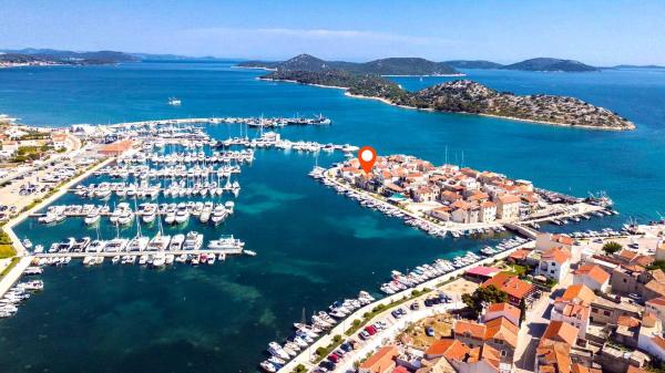 House Olivera - Tisno