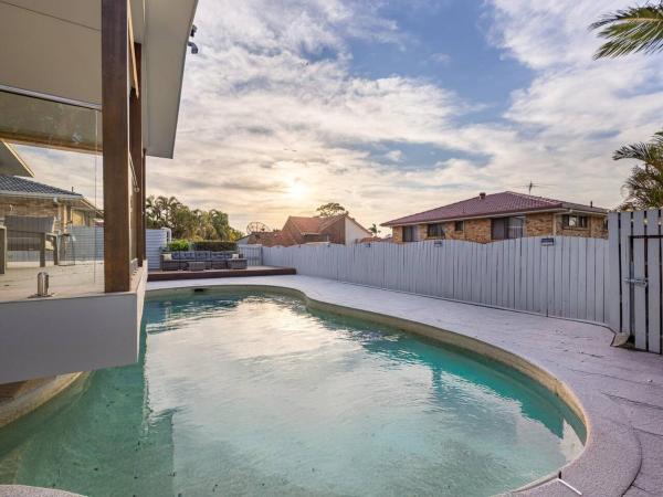 Sunnybank Hills Retreat 4br Home With Pool And Backyard - Springwood