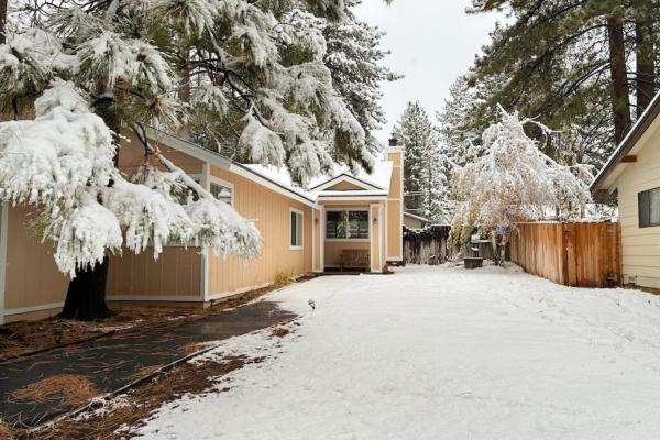 Golden Pine Lodge - South Lake Tahoe, CA
