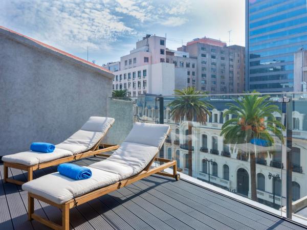 Debaines Hotel Santiago - Recoleta