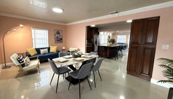 Little Havana Heartbeat Home-pool & Fun - Miami, FL