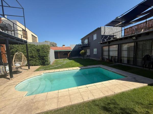 Complejo De Departamentos H&h - Mendoza