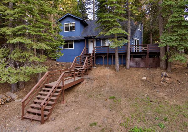 Iroquois Ridge Hot Tub Near Lake Tahoe & Skiing - South Lake Tahoe, CA