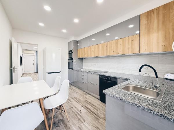 A Casa Elena - Modern Family Home In Praia Da Luz - Luz