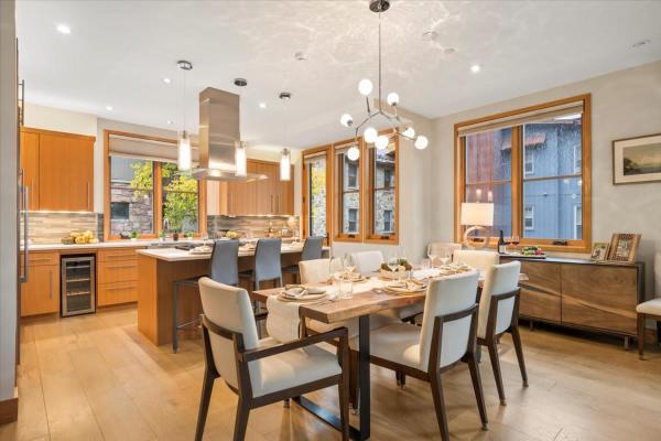 Downtown Telluride Luxury Retreat Private Hot Tub - Telluride, CO