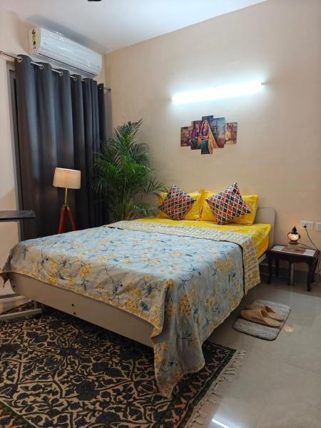 Staycation 2bhk Sector 143, Expo Mart - Noida