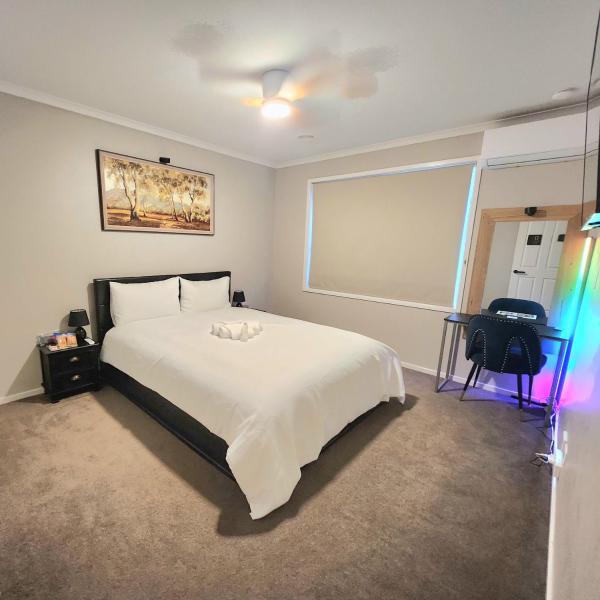 Private Room 1- The Minimalist Escape - Donnybrook