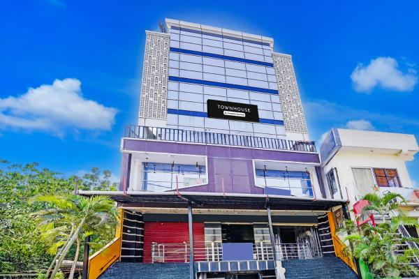 Super Townhouse Zero Mile Gandhi Setu Formerly Classic Court - Patna