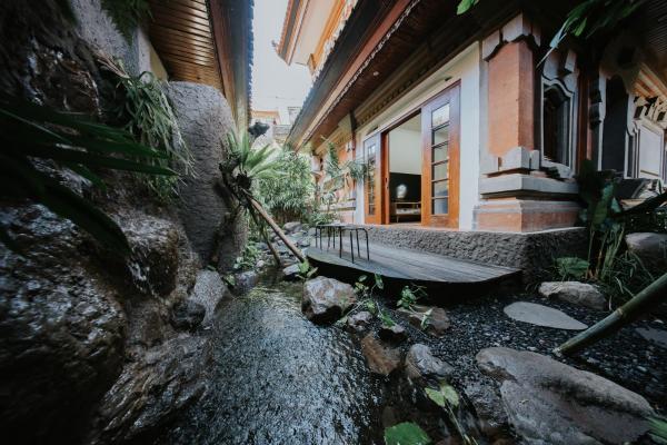 Gallery House At Semadi Living - Denpasar