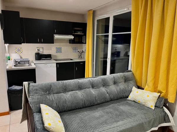 Appartement Détente, Piscine - Sauna - Vue Sur Le Golf - Beaune