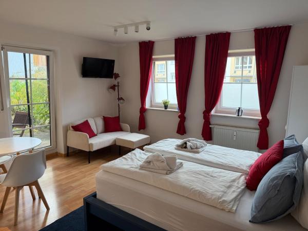 Duha Homes - Wohlfühl Apartment, Küche, Stellplatz, Self-check-in, Garten, - Ingolstadt