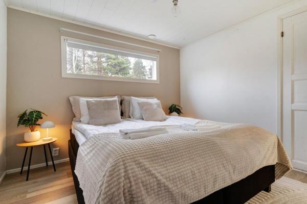 Cozy Lapland Hideaway, 2bdr, Wifi & Parking - Rovaniemi