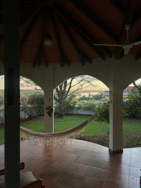 Casa úNica Con Vista Al Lago - Paraguay