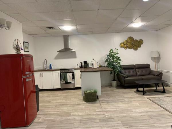 Downtown Core Apartment - Whitehorse, Canada