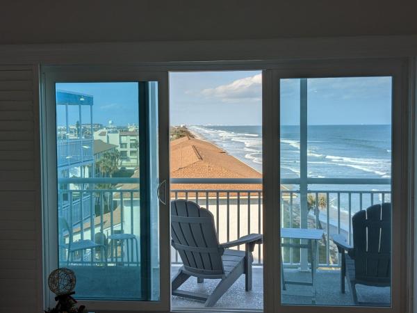 Oceanfront 2br-2b In Satellite Beach - Ocean Views - Satellite Beach, FL