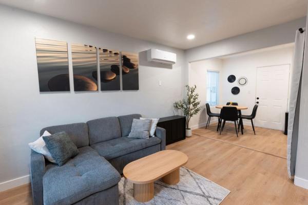 Relaxing Retreat In North Park - Tierrasanta - San Diego