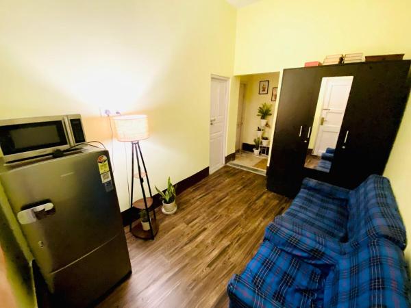 Affordable Stays In Park Circus! - Kolkata