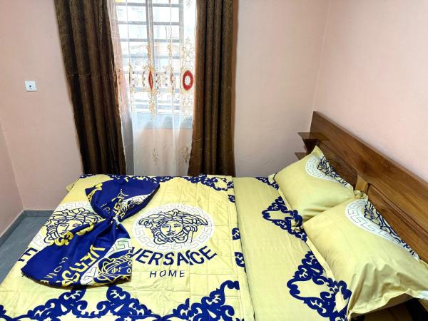 Appartement Calme, 1 Ch 1 Sdb, Wi-fi Illimité Et Canal Plus à Yaoundé - Yaoundé