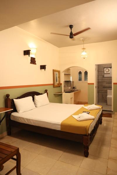 Dwaraka Guest House - Tiruvannamalai