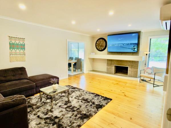 Lakeside Haven - Park The Boat, Relax And Unwind - Bundalong