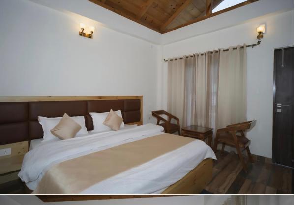 Aesquire Hotel - Bhimtal