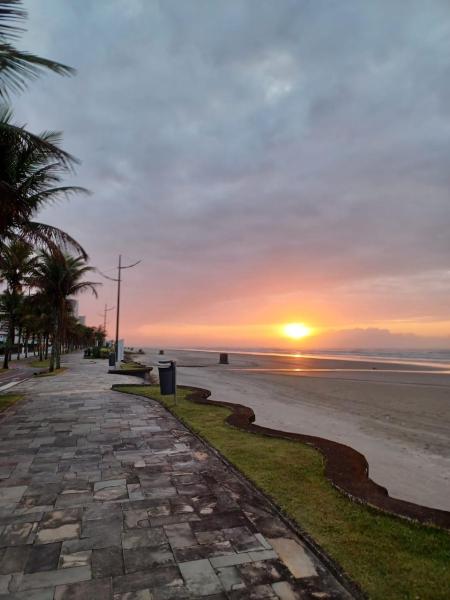 Flat Flórida 307 - 6 Minutos A Pé Da Praia & Wi-fi Grátis - Praia Grande