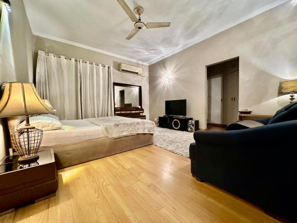 A Friendly Family Home - Lahore