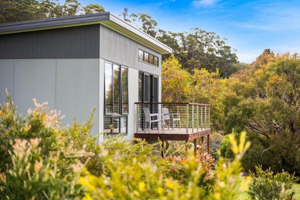 Tranquil Getaway In Tinderbox - Tasmania