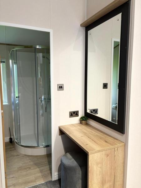 Trian Lodge Olive - Bangor