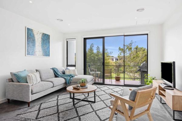 Modern Coastal Escape Close To Golf Pool And Beach - Torquay