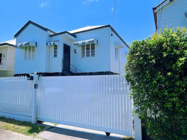 Entire 3bedroom House Close To Cbd - Balmoral
