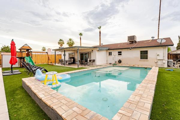 Arcadia Oasis, 4br Ranch With Private Pool & Den - Phoenix, AZ