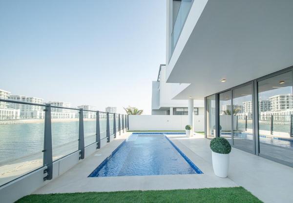 Luxury Villa In Ajmal Makan With Private Pool - United Arab Emirates