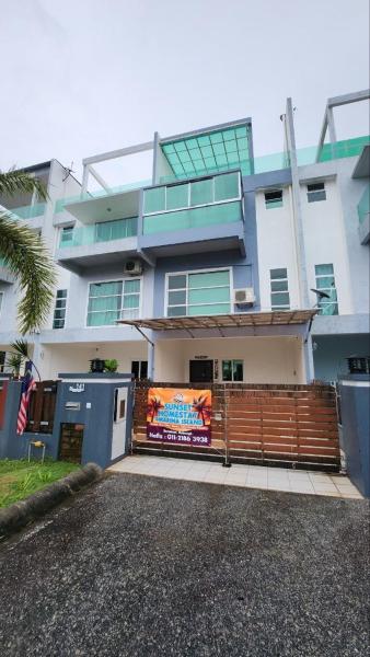 Sunset Homestay Marina Island - Lumut