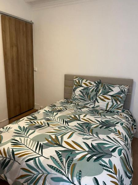 Cozy Parisian Flat Near Eiffel Tower & Trocadéro - Houilles