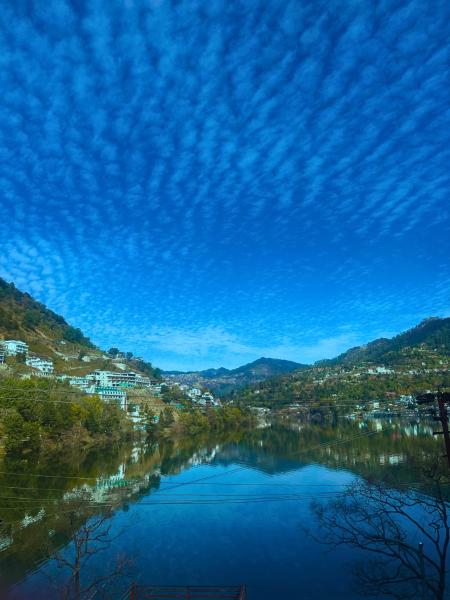 Lake Side Stays - Naukuchiatal