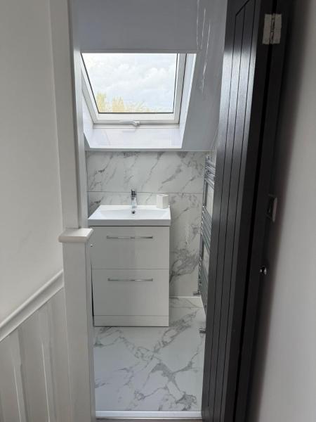 Bright & Cozy 3-bedroom Home With Spacious Living - Angleterre