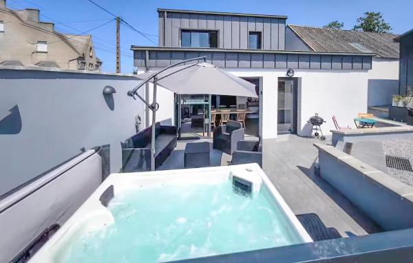 Amazing Home In Cléder With Wifi - Cléder