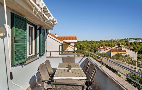 1 Bedroom Cozy Apartment In Sibenik - Šibenik