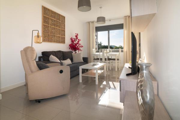 Modern And Cozy Apartment With Pool Tennis Court And Common Areas In Torre Del Mar - Torre del Mar