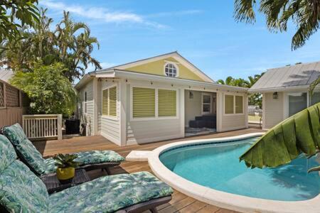 Rooster Doodle Do - Midtown Family Retreat - Key West, FL