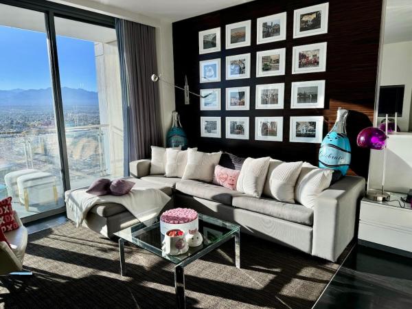 The Mountain View Suite Dreams 2 Pools & Jacuzzi - Henderson, NV