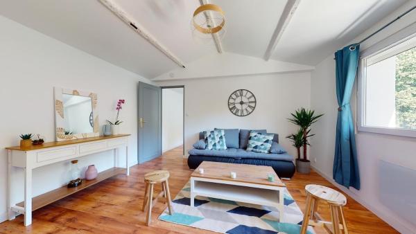 Cosyholy2 - Paris-Orly Airport (ORY)