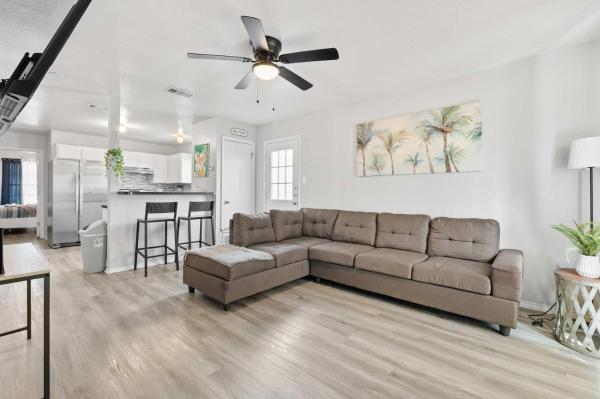 Modern 3br Stay With Large Parking Pet Friendly - Killeen, TX