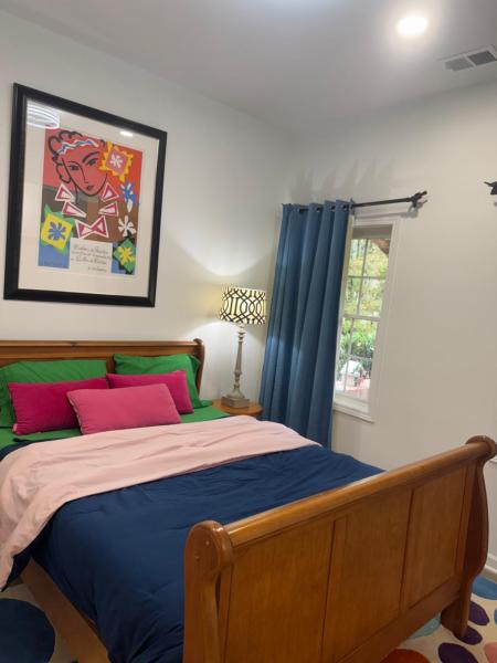 Lovely, Warm, Stylish Apartment - Georgia, GA